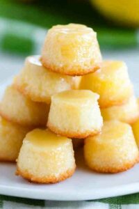 MINI LEMON DROP CAKES RECIPE - Flayvia
